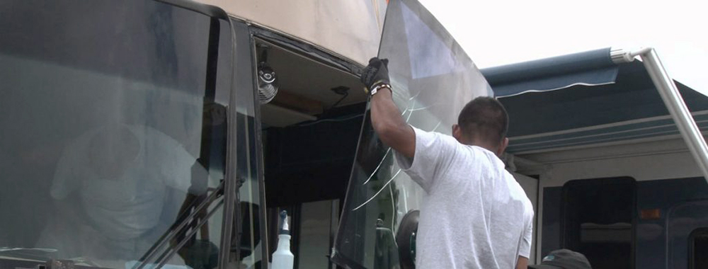 RV & Bus Glass - Dave's Metro Auto Glass