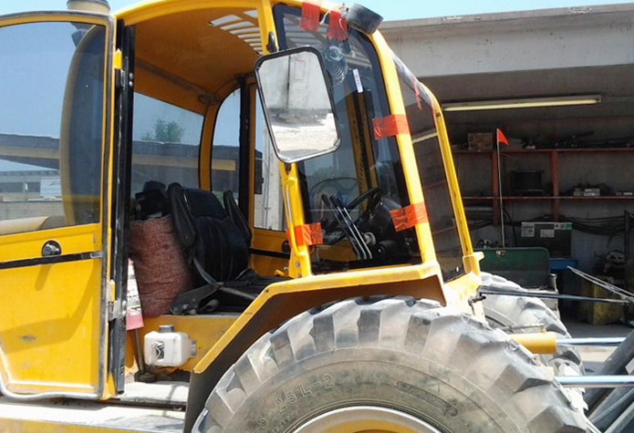 Heavy Equipment Glass - Dave&'s Metro Auto Glass