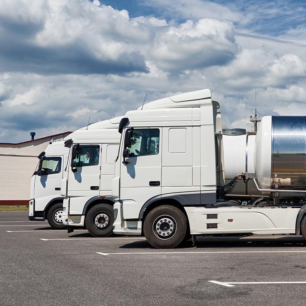 International Truck Windshield Replacement - Dave's Metro